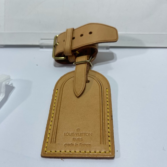Louis Vuitton | Other | Louis Vuitton Authentic Luggage Tag Made In ...